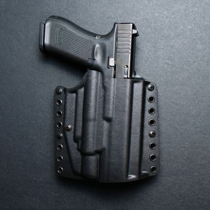 Werkz Origin Holster for Glock G17 (+More) with Olight Valkyrie Turbo ...